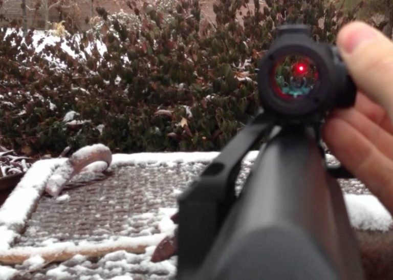 How Does a Red Dot Sight Work: Easy-to-Follow Guide