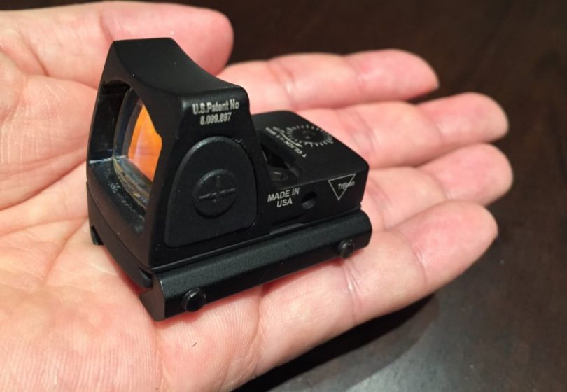 How Does a Red Dot Sight Work: Easy-to-Follow Guide