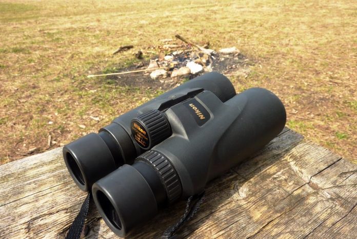 Nikon Monarch 5 Binoculars: Expert Review, Price, Competitors