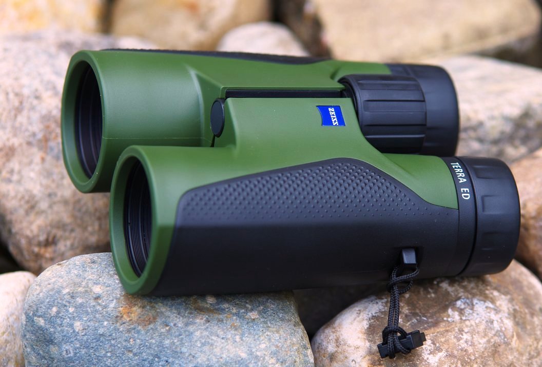 Zeiss Terra ED 10x42 Binoculars: Prices, Review, Specs, Competitors